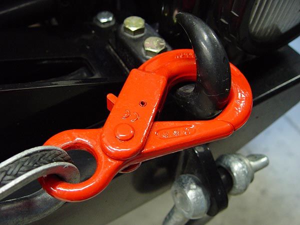 B / A Rope Winch Line Alloy Hook High Crush Resistance With Safety Catch